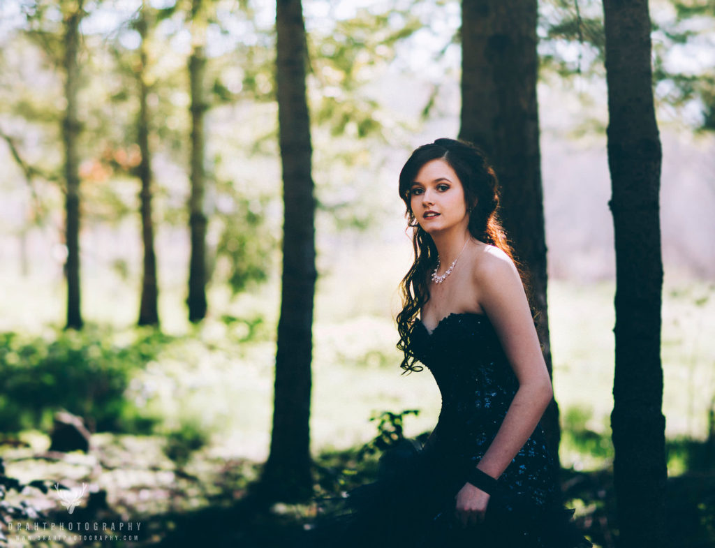 2016 Graduation Shoot - Vernon & Kelowna Photographer • Draht Photography