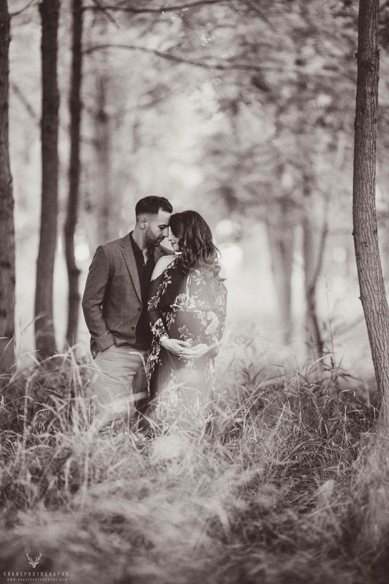 Maternity Photos by the Lake - Vernon & Kelowna Photographer • Draht ...